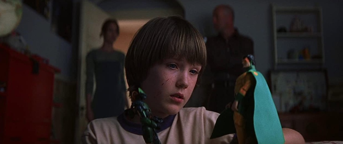 UNBREAKABLE (2000) • Frame Rated