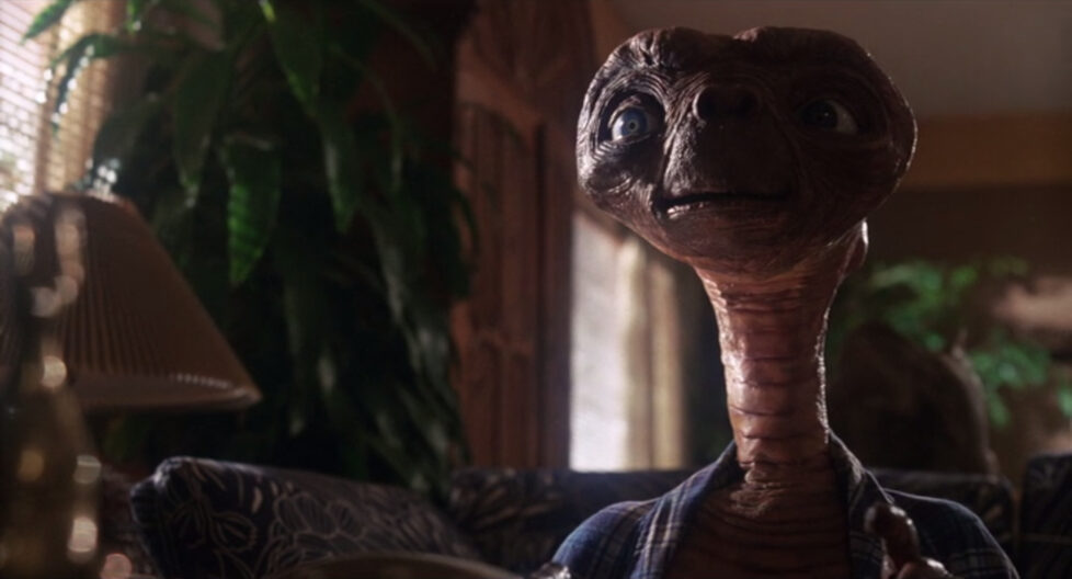 E.T. THE EXTRA-TERRESTRIAL (1982) • Frame Rated